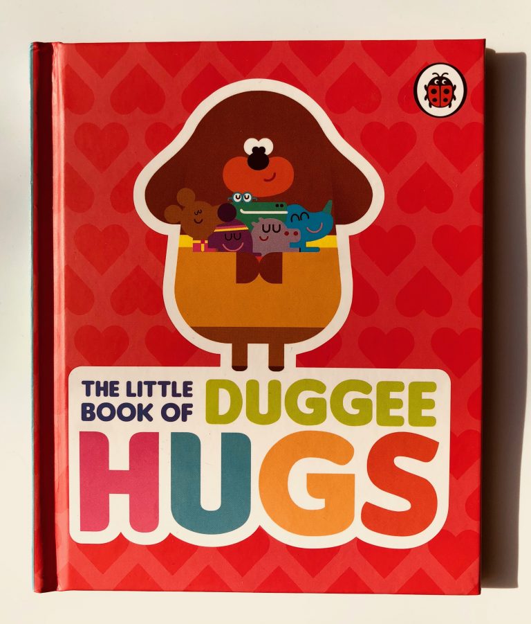 The Little Book of Duggee Hugs - Ivy's Library