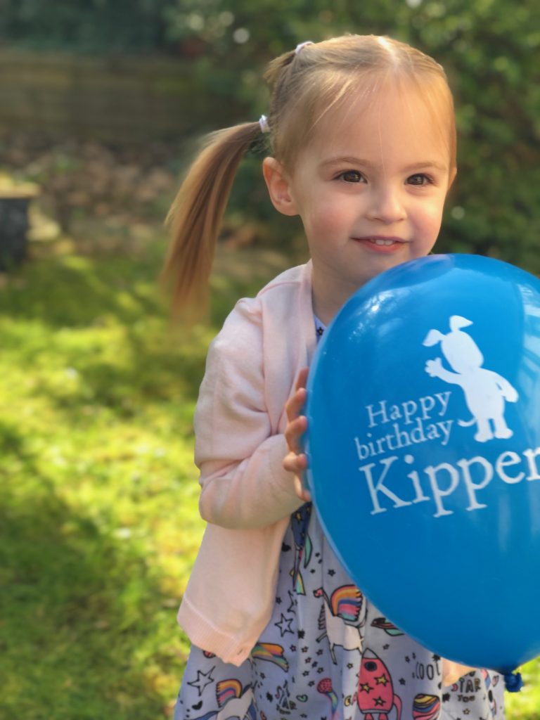 The Big Blue Balloon Blog Tour: How To Draw Kipper - Ivy's Library